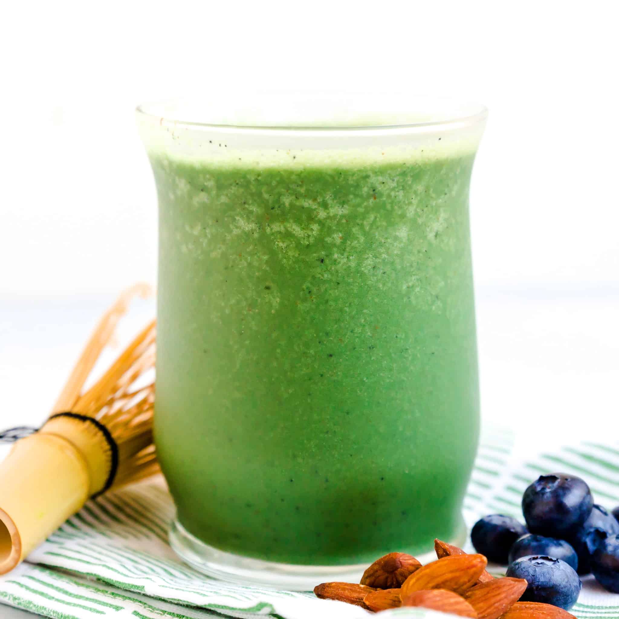 Matcha Green Tea Smoothie | 1 Minute