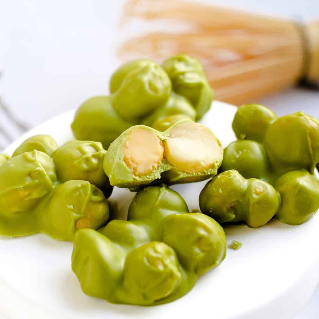 Matcha Chocolate Macadamia | 13 Minutes