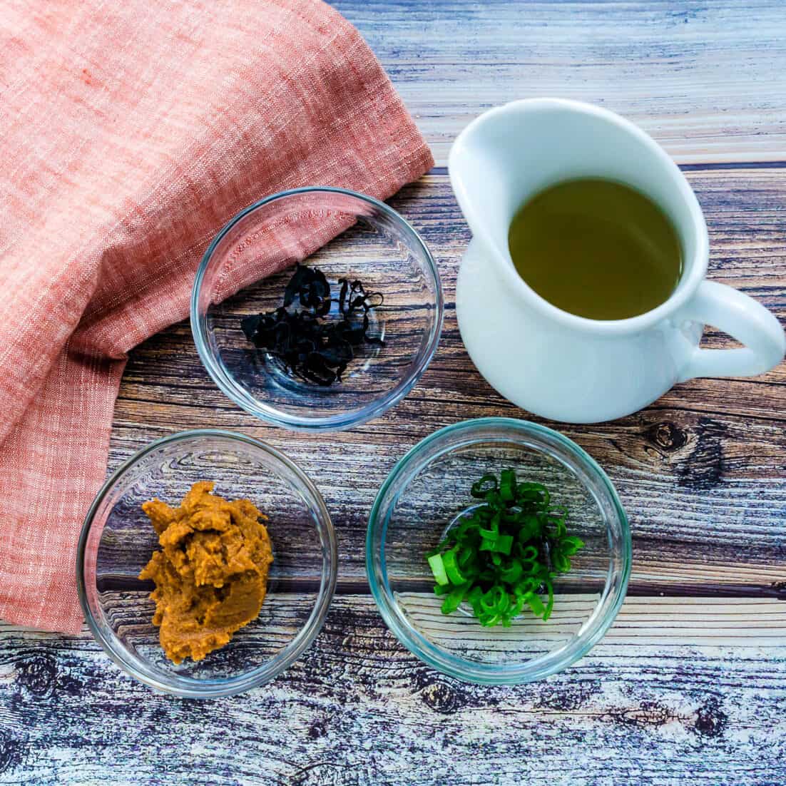 Seaweed Wakame Miso Soup | 4 Minutes